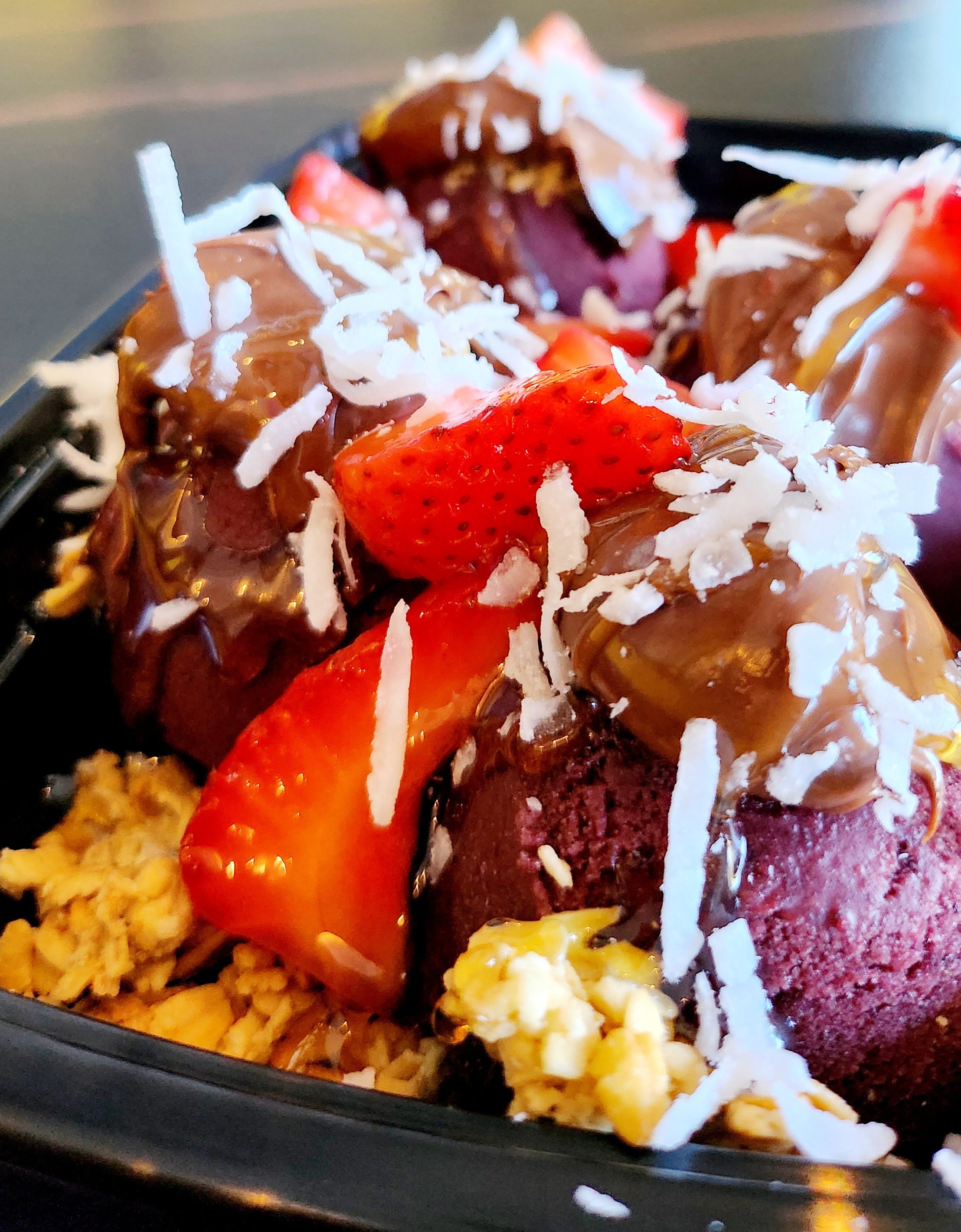 Nutella Acai Bowl | The Flying Yolk